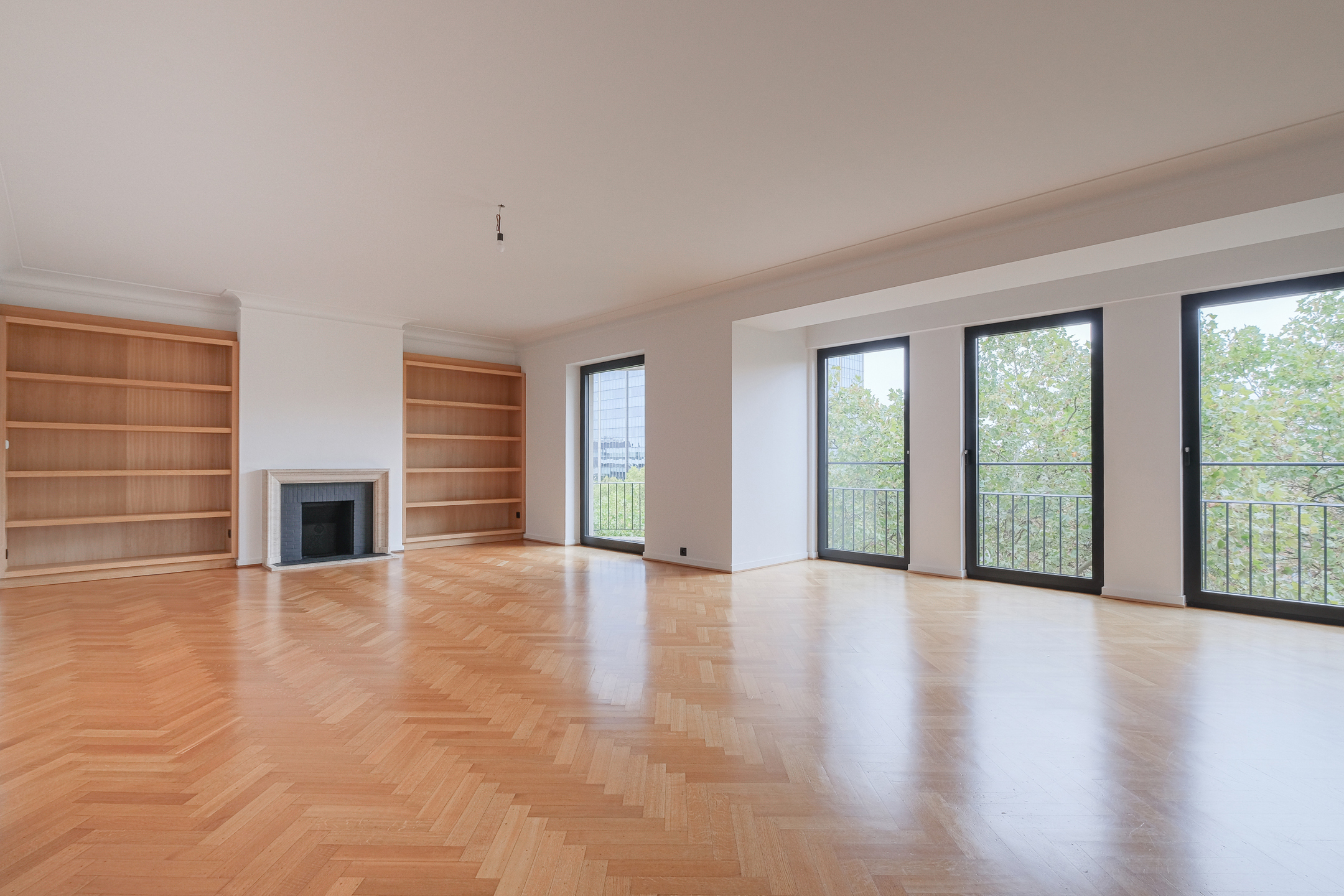 Louise, Jardin du Roi, ruim appartement van 194 m2 : Bruxelles 1050 194 ...